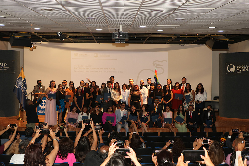 Entrega de Cartas de Pasante a la generación 2018-2022 - UASLP